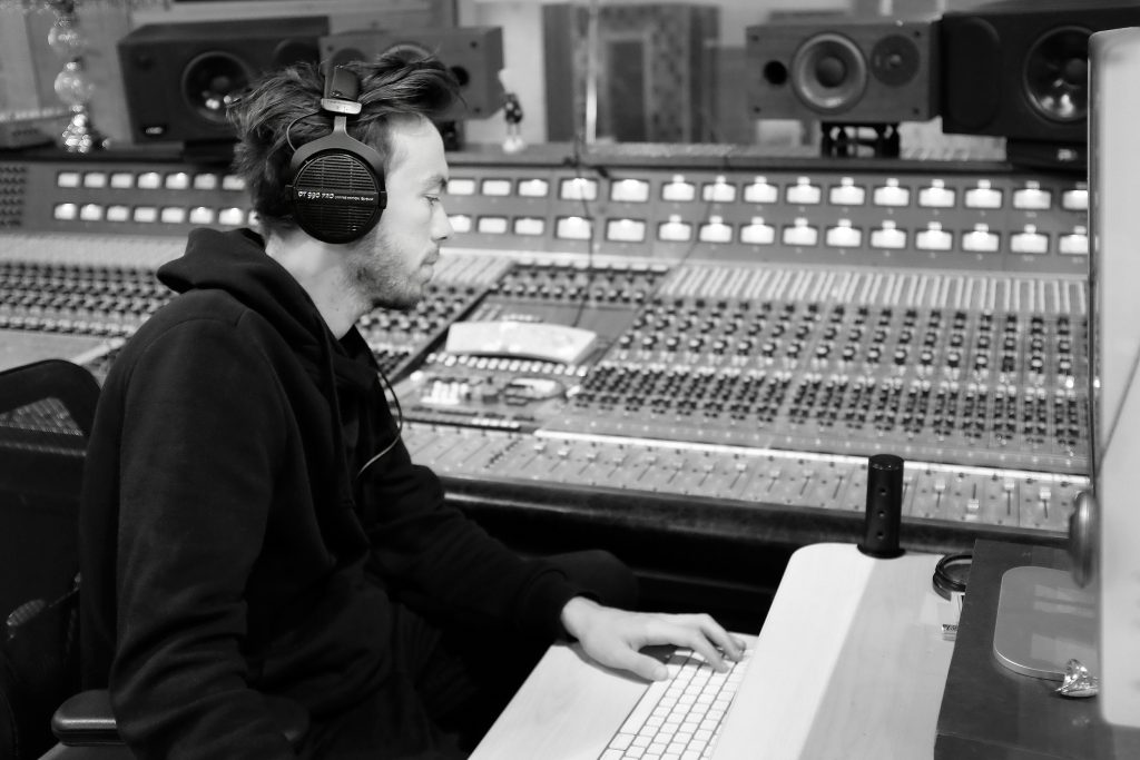 Alex R Kopp - Producer - Composer - Songwriter